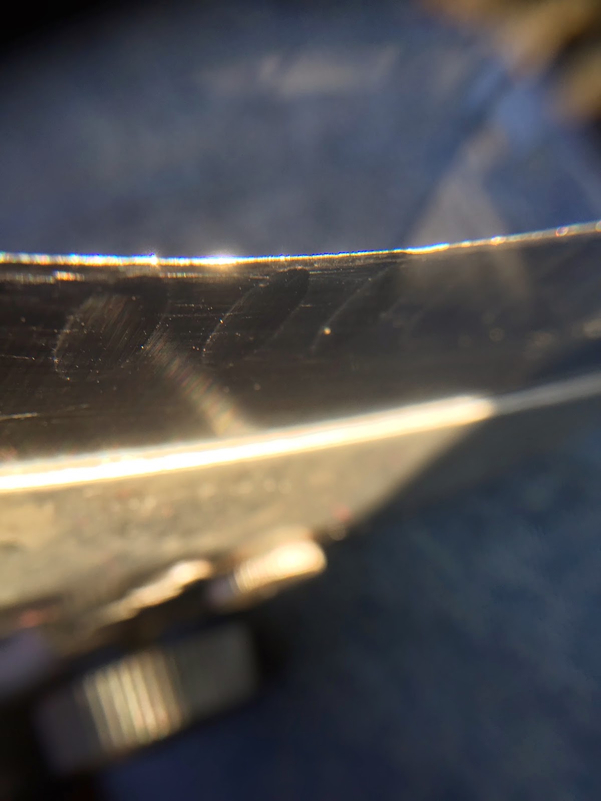 Mobile Knife Sharpening / Knife Sales: Taking Photos of Knife Edges