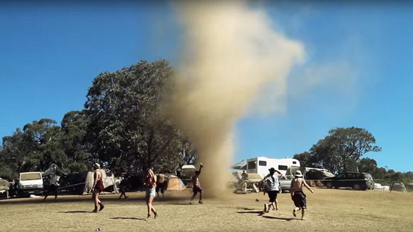 Matt's Weather Rapport: Australilan Dust Devil Becomes A Music Festival ...