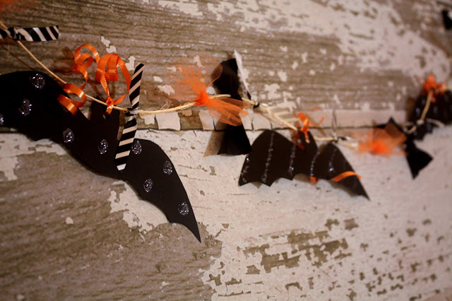 SoSoBella: Bat Garland - EasyPeasy - Weekend Craft