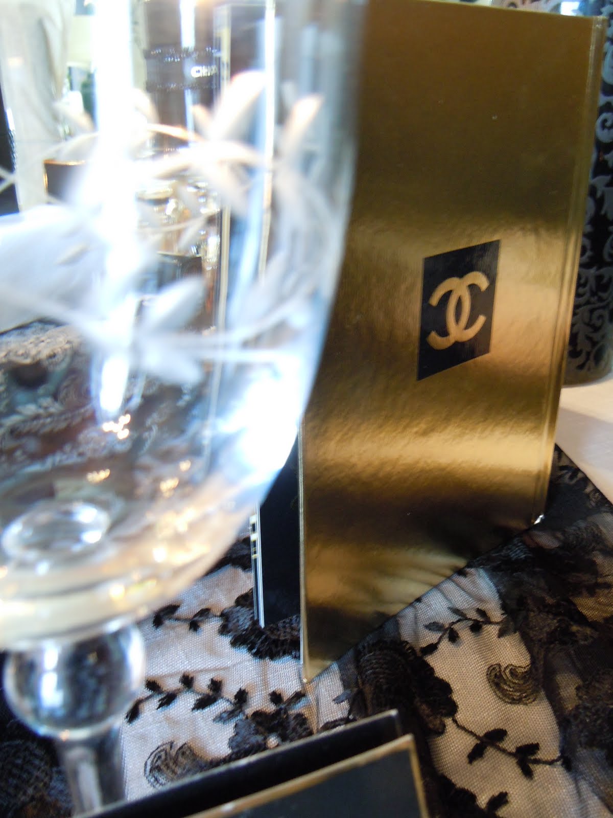 Lylou.Anne Collection: Ma table Irrésistiblement Chanel...