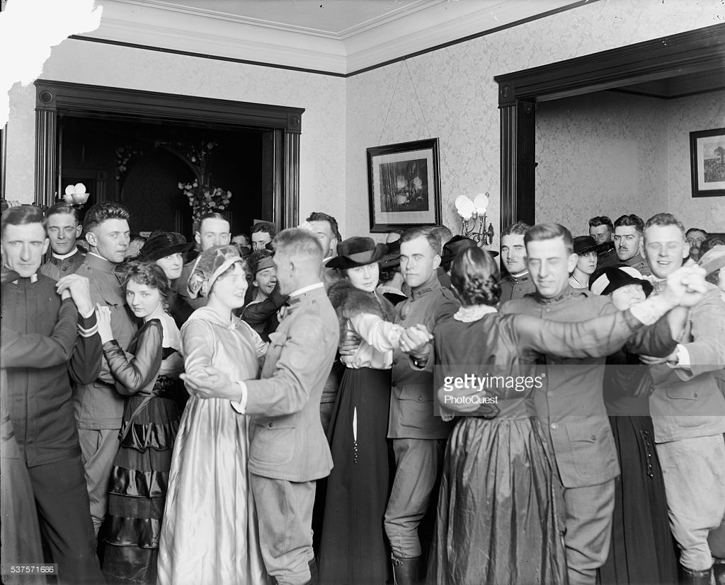 Pillar to Post: SUNDAY REVIEW / HEMINGWAY’S “MIX WAR, ART & DANCING”