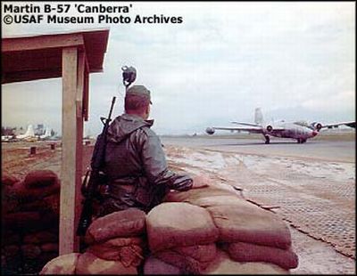 Oldsarges Aircraft Model blog: 8th Attack Squadron B-57 Vietnam