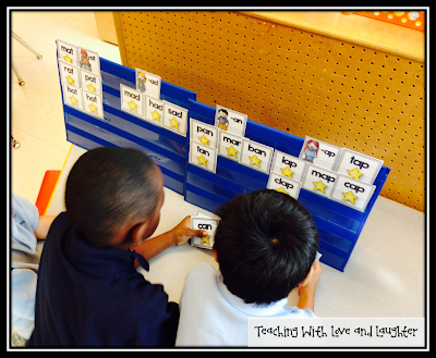 Teaching With Love and Laughter: Pocket Chart Station