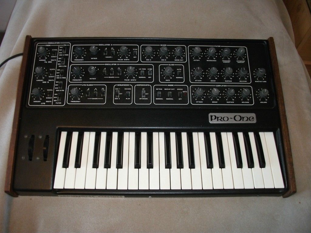 MATRIXSYNTH: Sequential Circuits Pro One Synthesizer SN 6977