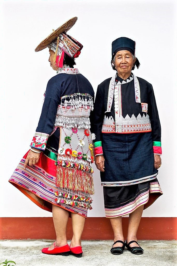 FolkCostume&Embroidery: Overview of the Costumes of the Tai Peoples, part 2
