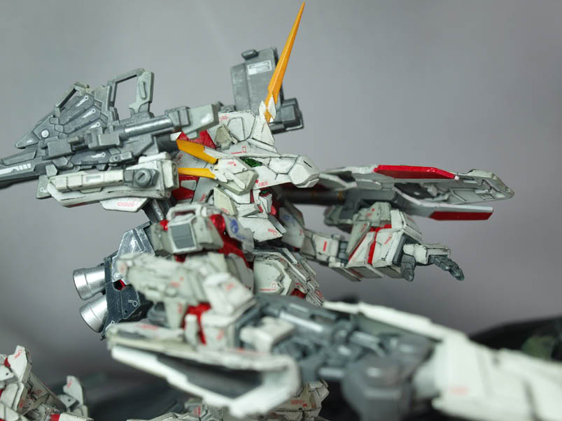 Dragon Head Kshatriya VS Unicorn Gundam Centaur custom build with Diorama