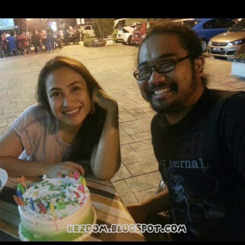 Gambar Bahagia Johan Ozlyn Dan Keluarga