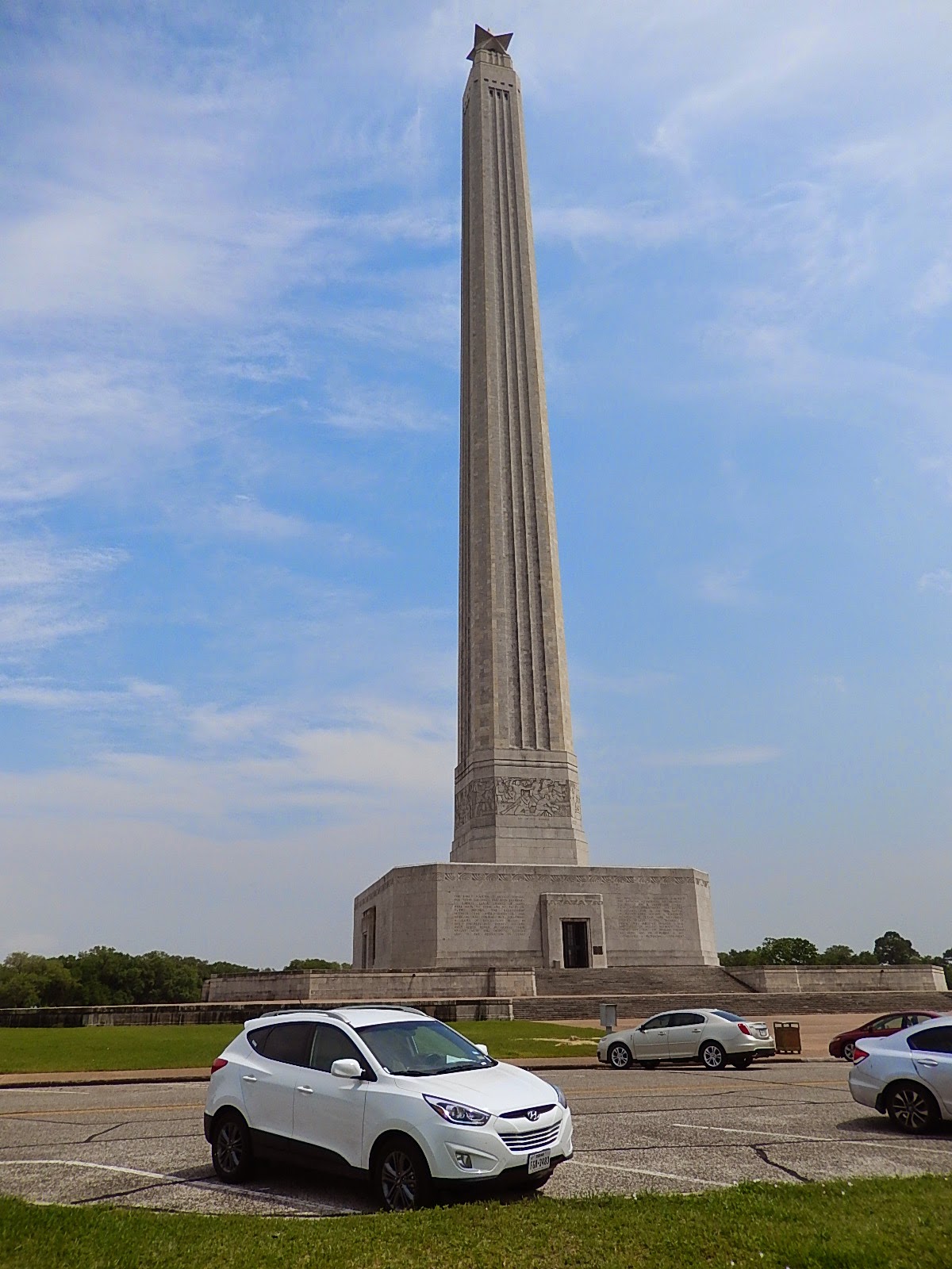 Art Contrarian: Monuments, Texas-Style