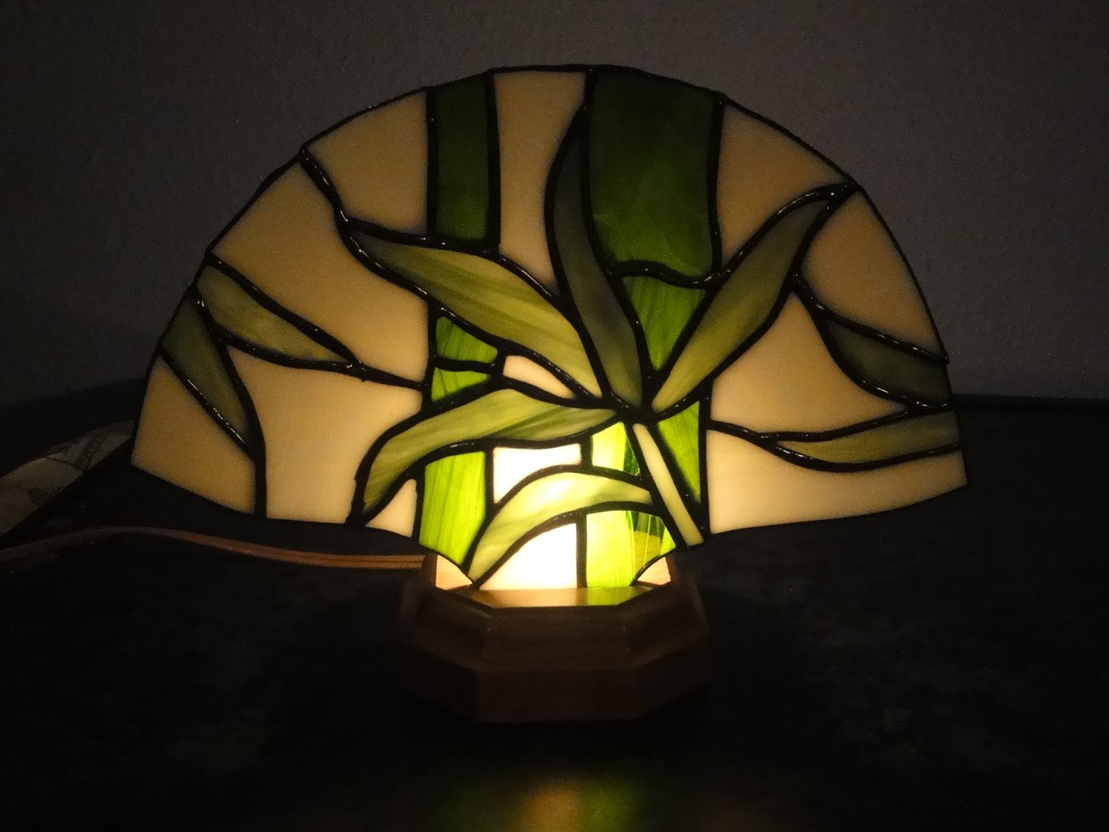 It's a Beadiful Day: Bamboo Fan Light Stained Glass