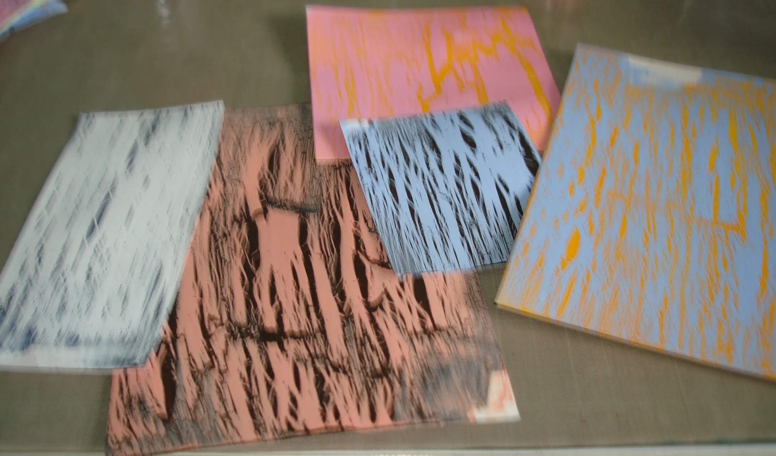 Lorraine Lives Here: Crackle Effect using PVA glue.. Lorraine Lives Here: Crackle Effect using PVA glue..