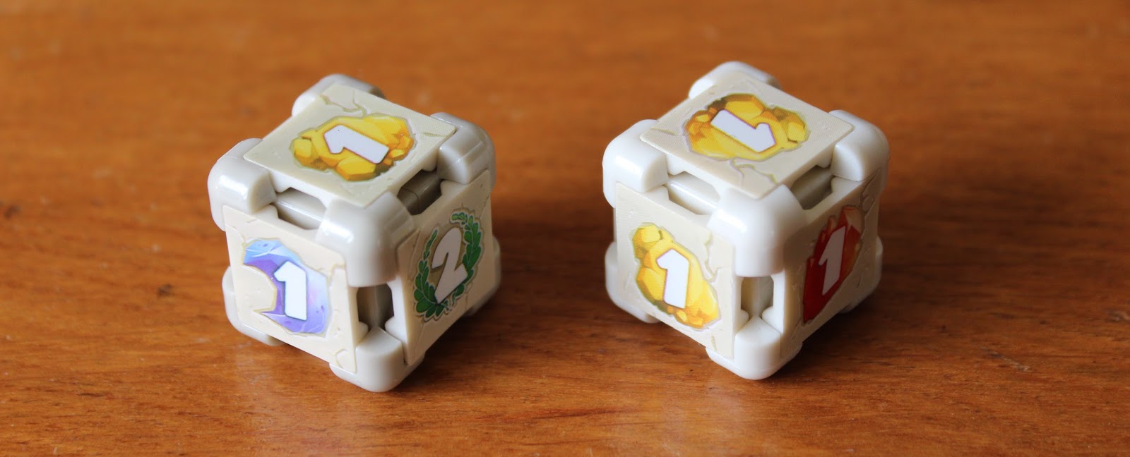 Random Nerdery: Cardboard - Dice Forge board game review