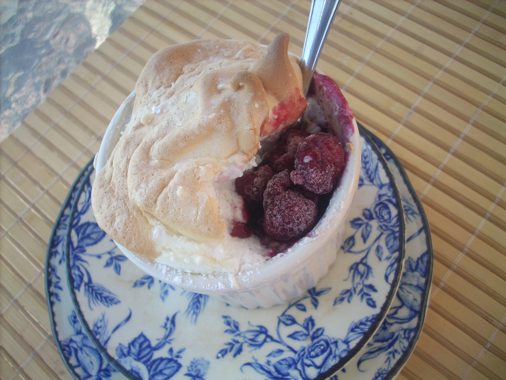 Canela kitchen (gloria): Raspberry queen of pudding pots