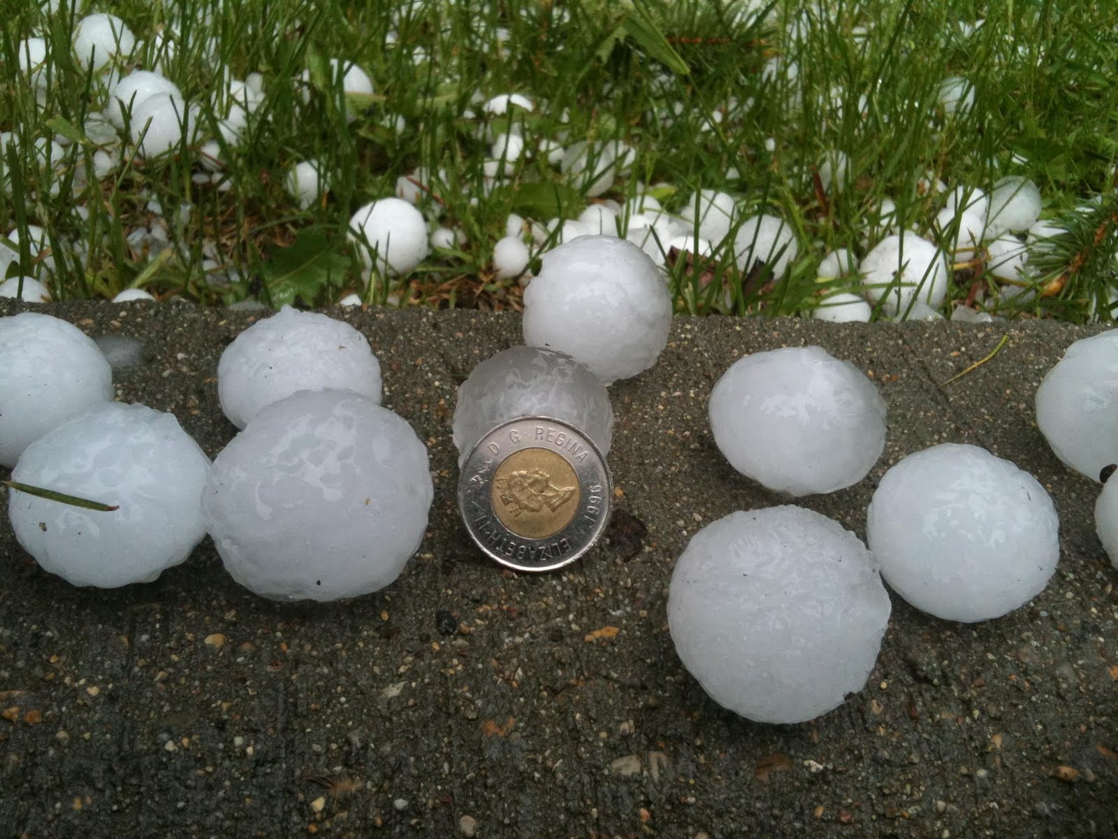 Rob's Blog: Severe thunderstorms bring large hail and heavy rain over ...