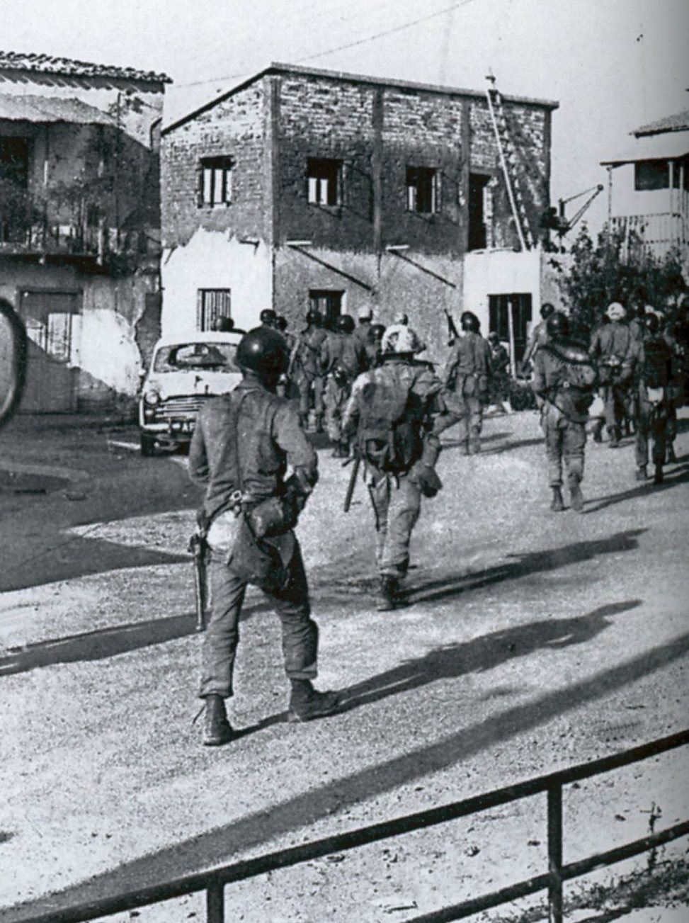 Οι Τούρκοι έρχονται - Κουρδιστό Πορτοκάλι