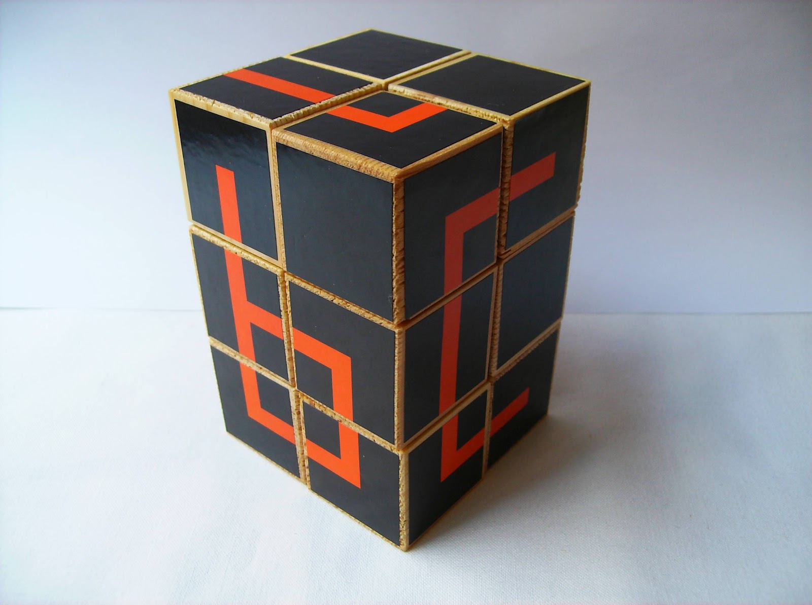 Gabriel Fernandes' Puzzle Collection: Qboid