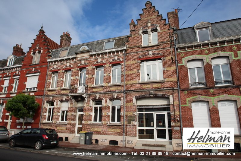 MARIE-ANNE HELMAN IMMOBILIER: Saint-Omer : Immeuble A Vendre