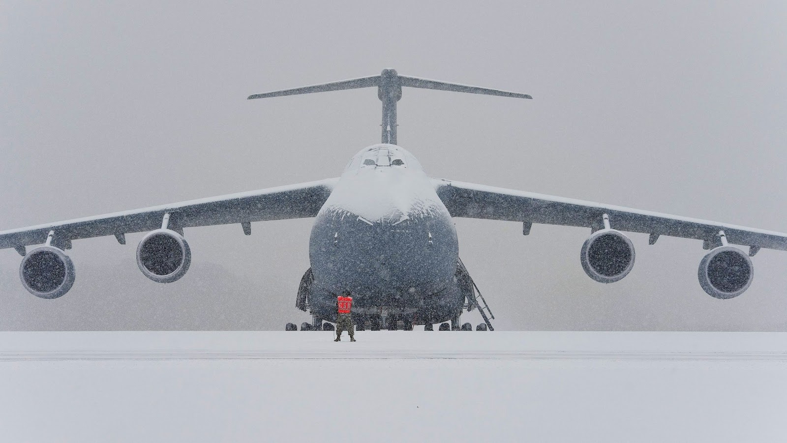 A Born Again Roman: Lockheed C-5 Galaxy