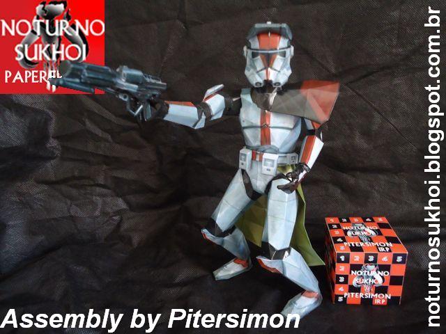 Noturno Sukhoi: Star Wars Commander Deviss_Papercraft.