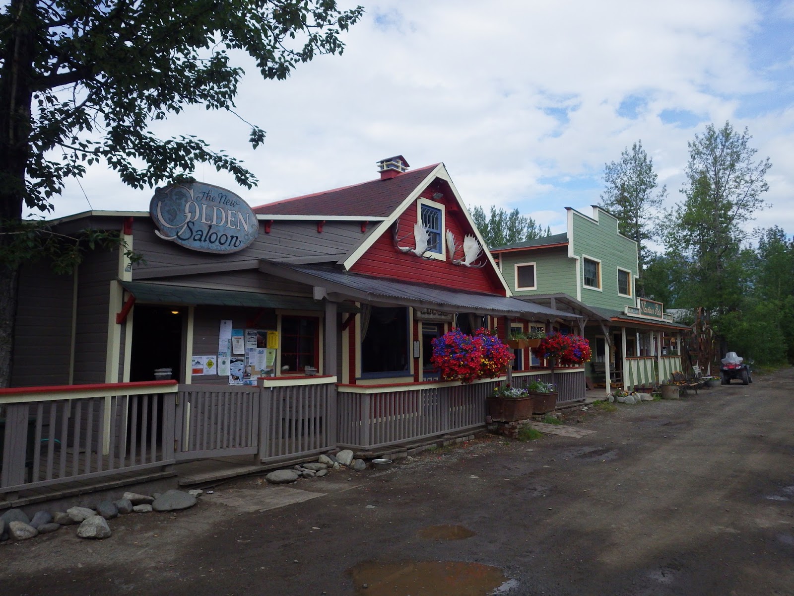 Dave'n'Kathy's Vagabond Blog: Edge of McCarthy