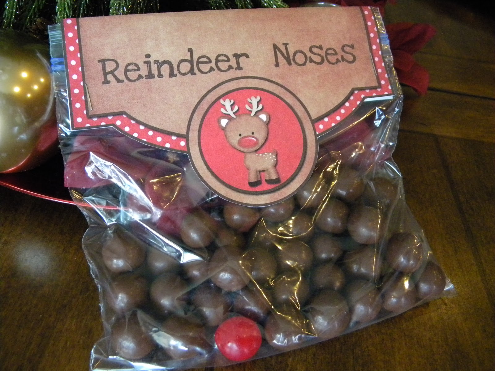 FlipChick Designs: Christmas Treat Bag Toppers