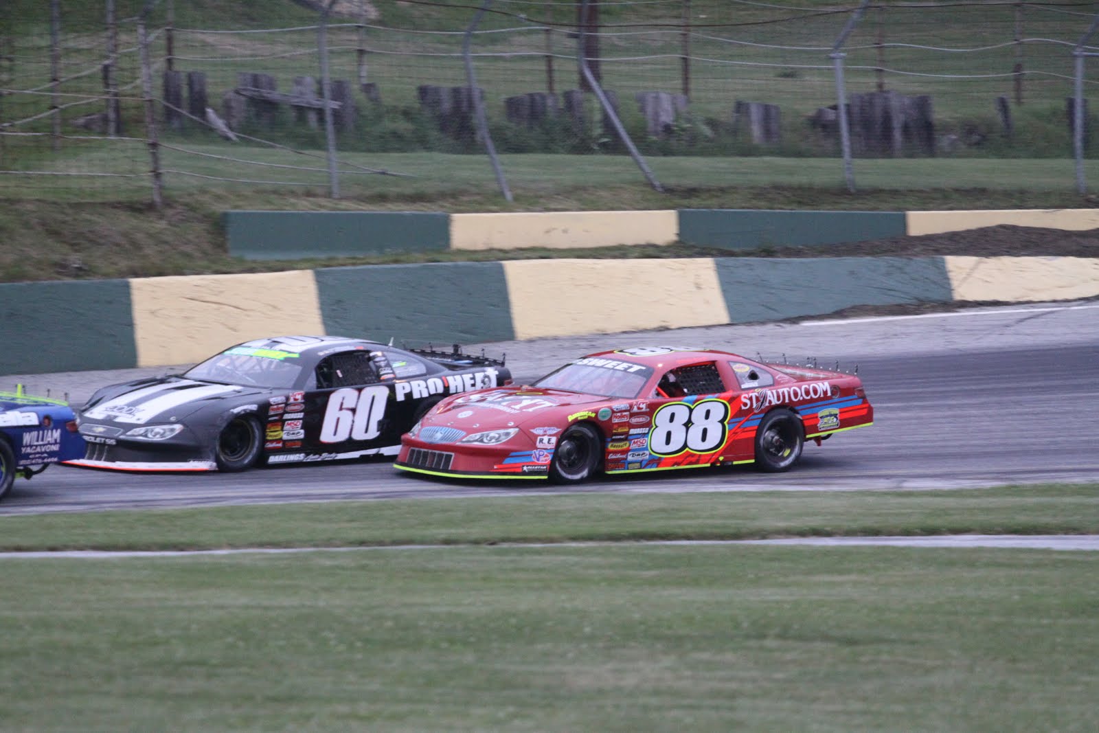Oval Racing Stock car style in Québec, Ontario and New England States ...