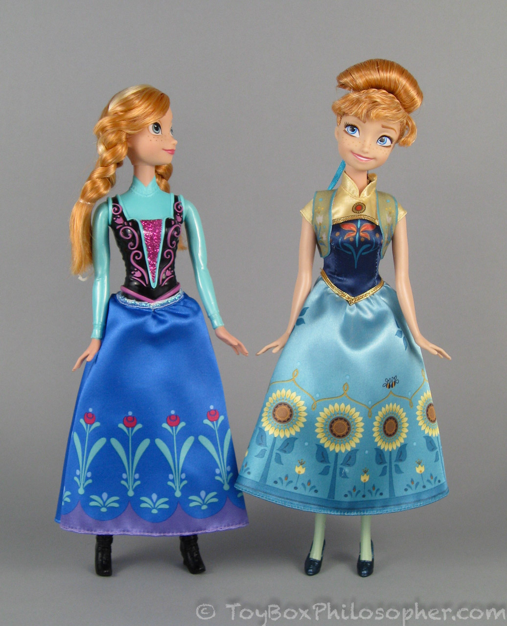 "Frozen Fever" Anna and Elsa Dolls--A Comparison Review! | The Toy Box ...