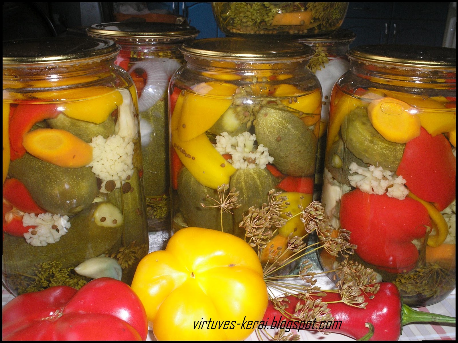 Virtuvės kerai: ASORTI........ASORTI.....