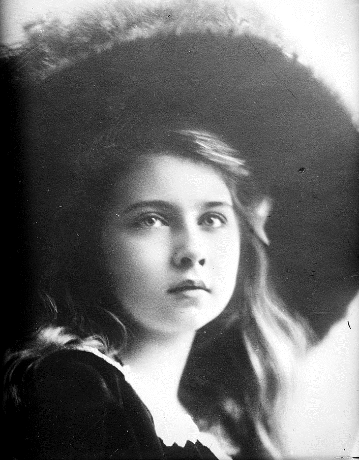 The Mad Monarchist: Favorite Royal Images: Romanian Princess