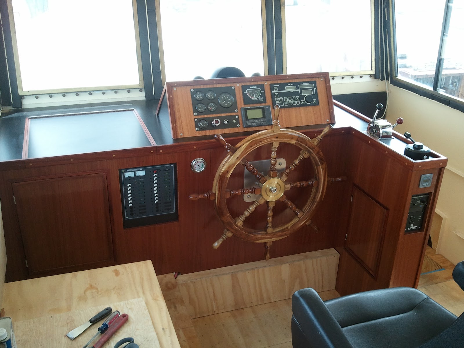 Building Koloa (Kama Hele): Wheelhouse console finished