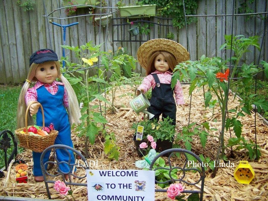 Living A Doll's Life : *Reader Photos* Linda's Dolls on Earth Day