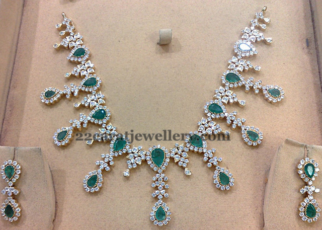 Dazzling Latest Daimonds Set - Jewellery Designs