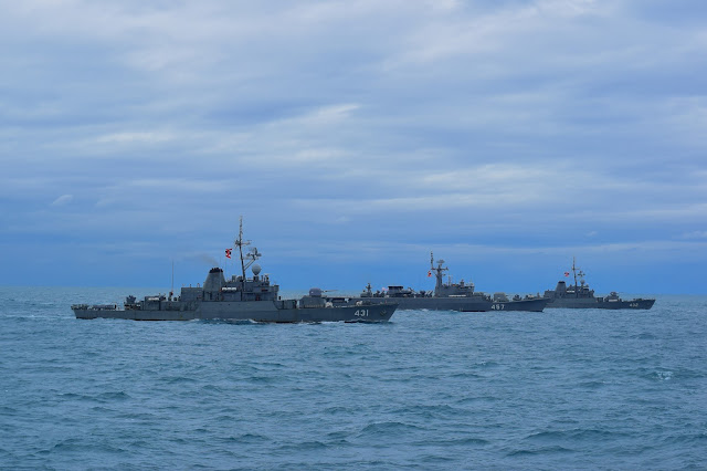 THAIDEFENSE-NEWS: Warships Of The Royal Thai Navy in Training Exercise