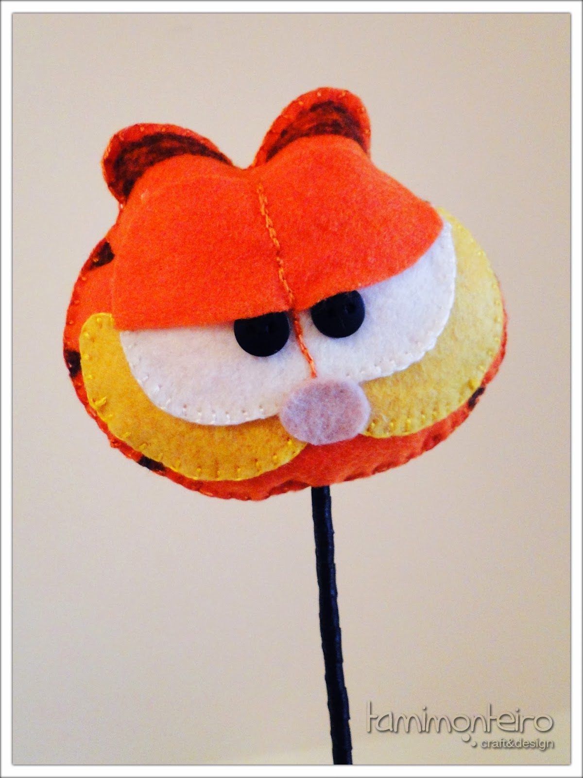 Tami Monteiro Craft&Design: Palitos Garfield