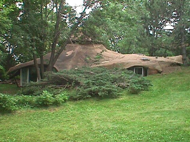 Housing and Architecture: (11) Foam House - Trevor Morse