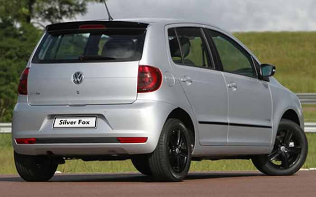 Novo VW Fox 2012 tem versões especiais SilverFox e BlackFox