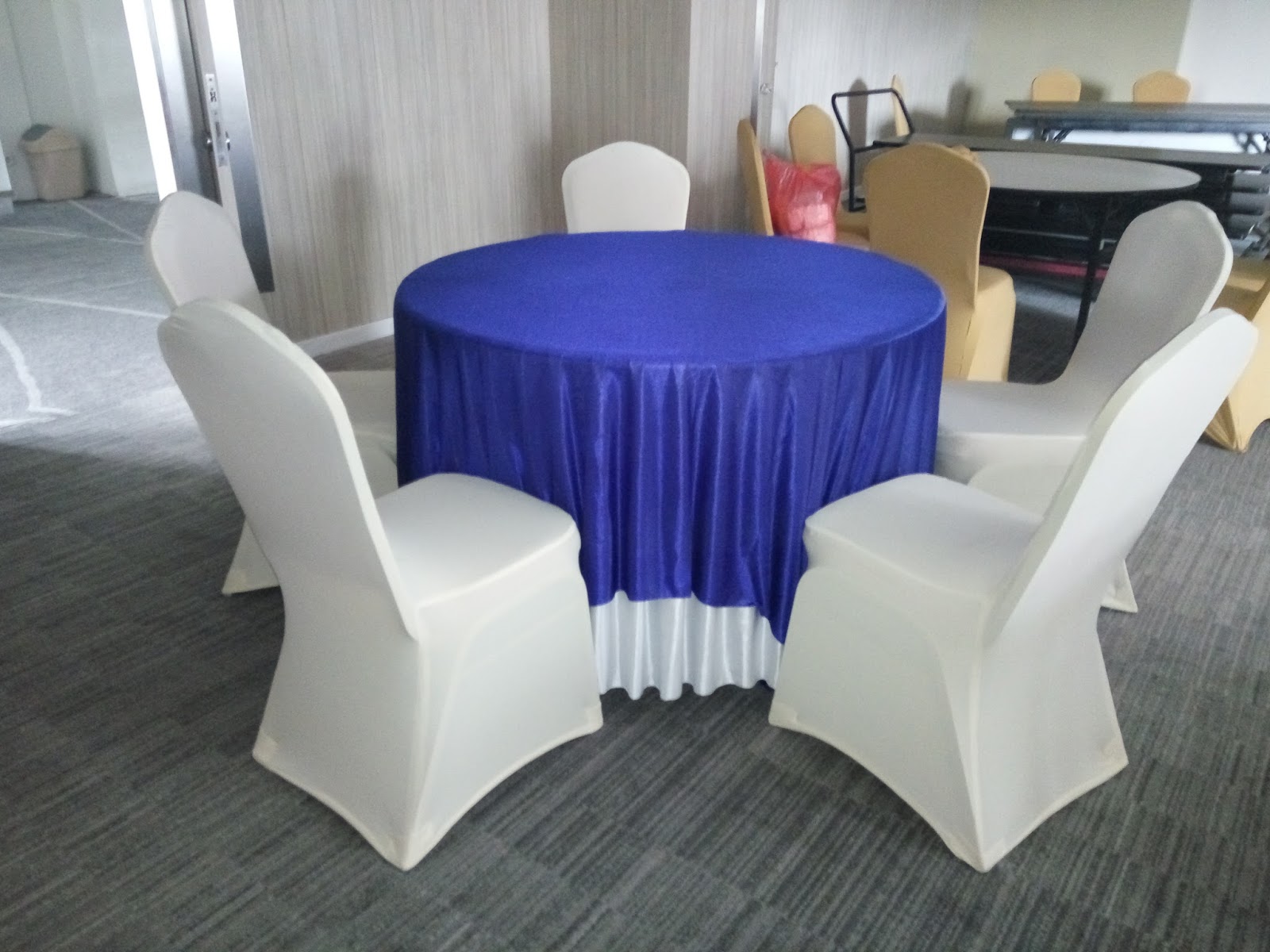 Persewaan Alat Pesta Surabaya: Meja Round Table