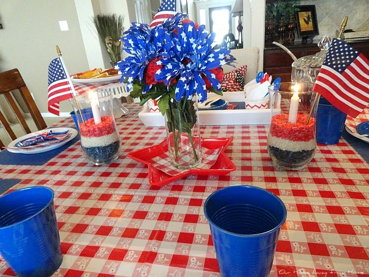 Our Home Away From Home: PARTY PAIL/ 4TH OF JULY TABLESCAPE