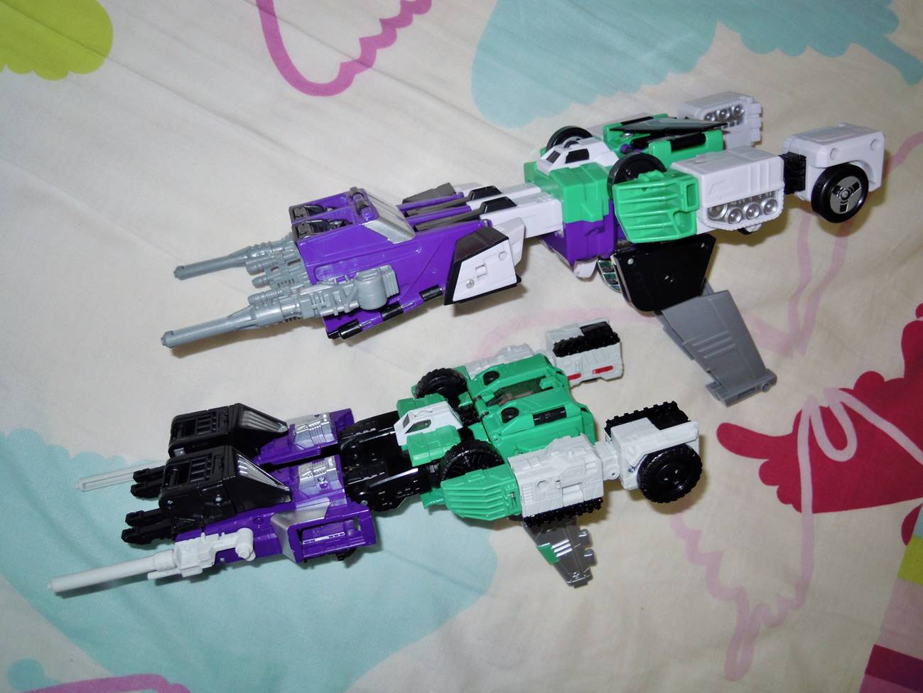 My KO Transformers & Etc: Titans Return Sixshot with G1 Counterpart