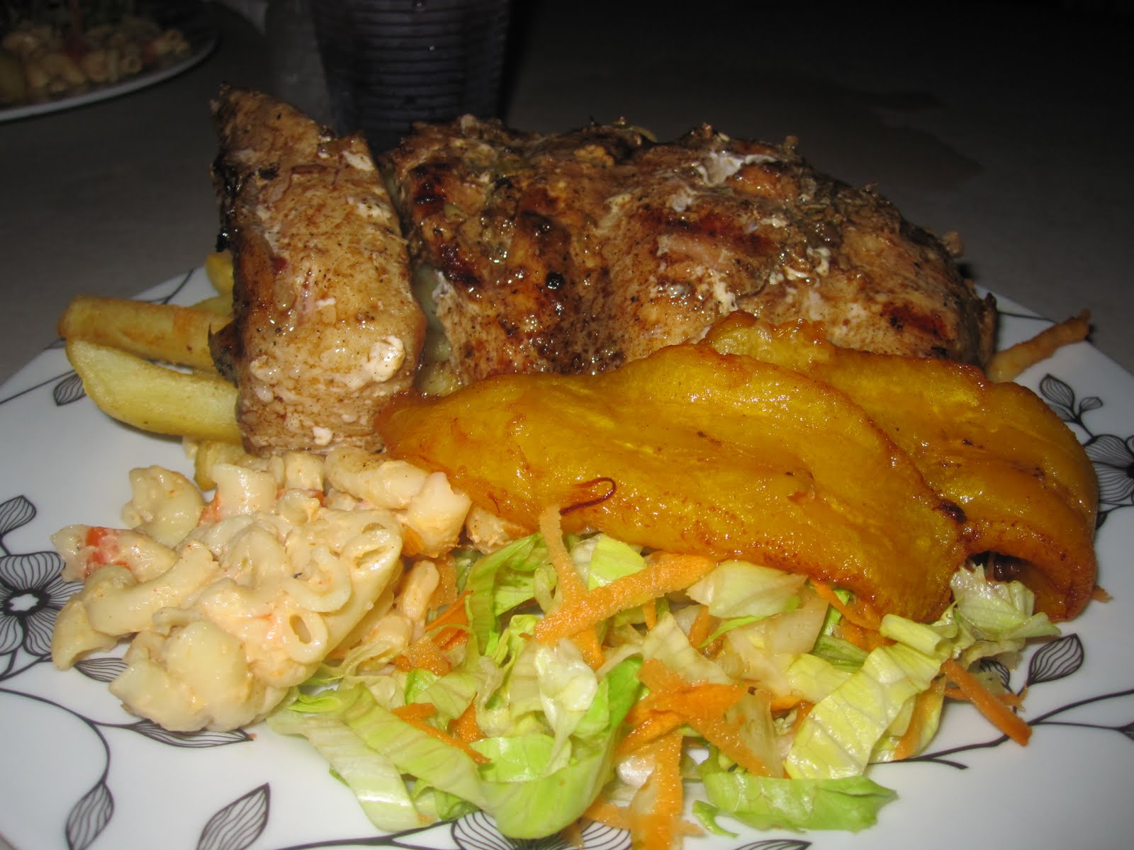 Dom Appetit!: Oistins: Local Fish Fry in Barbados