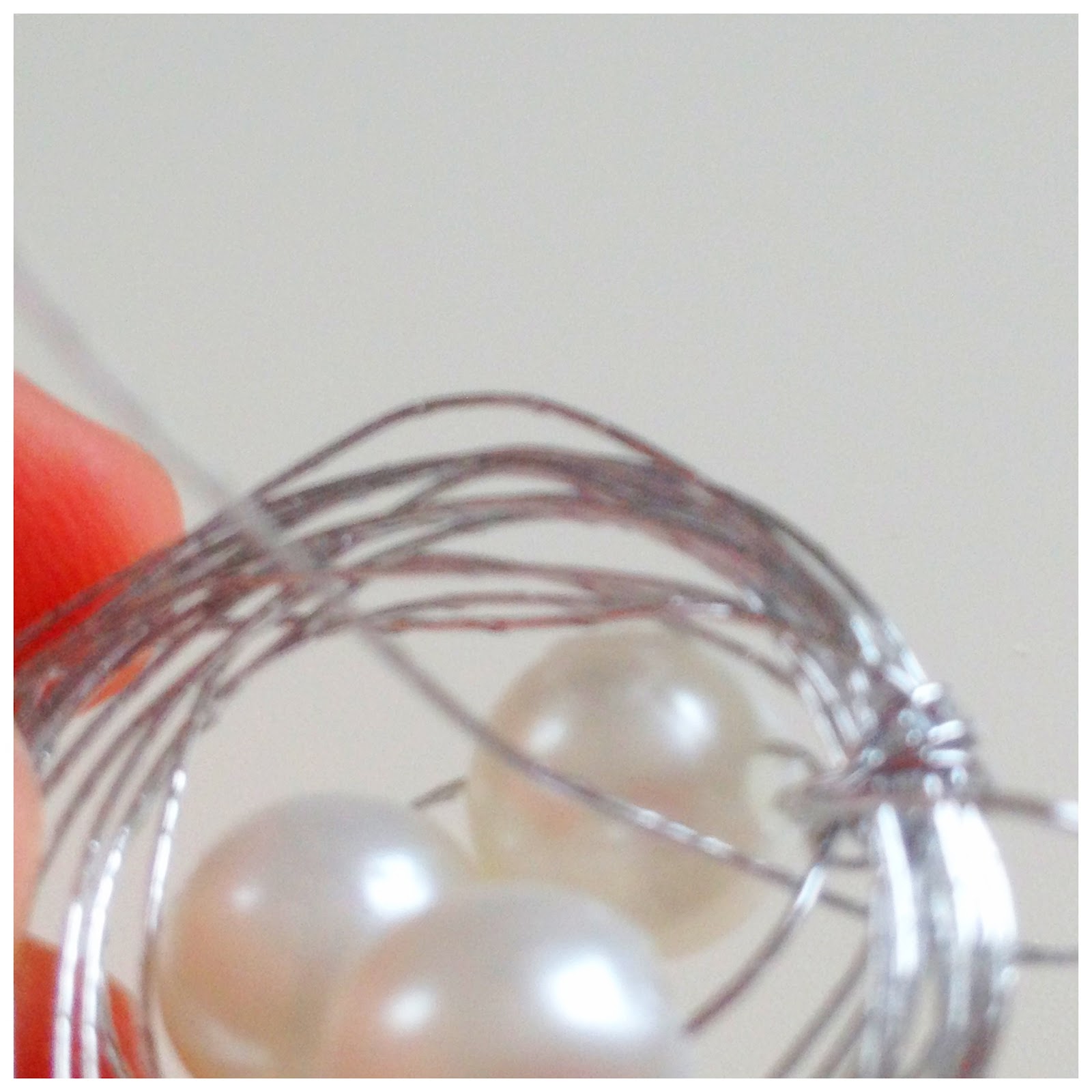 The Pretty Paper Factory: DIY Wire Wrapped Birds Nest Necklace Tutorial