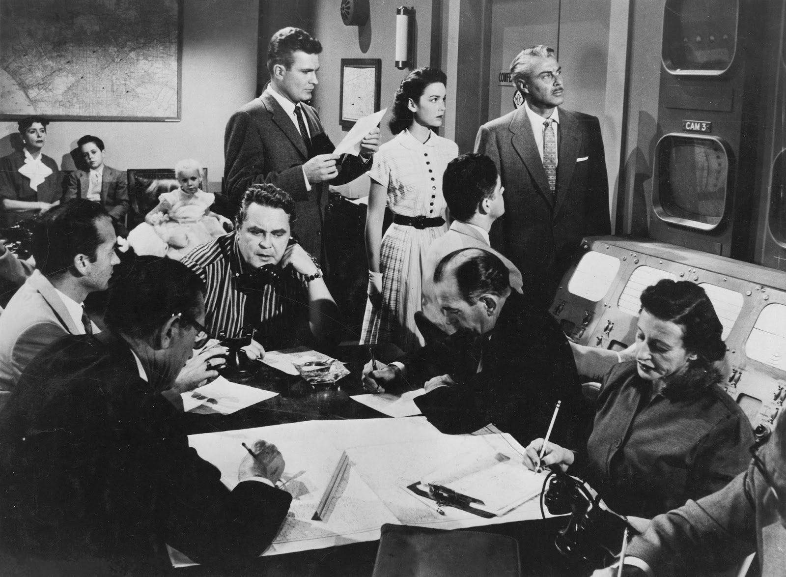 Pizarra del espectador: Carteles Cine Ciencia Ficción (112) The Night ...