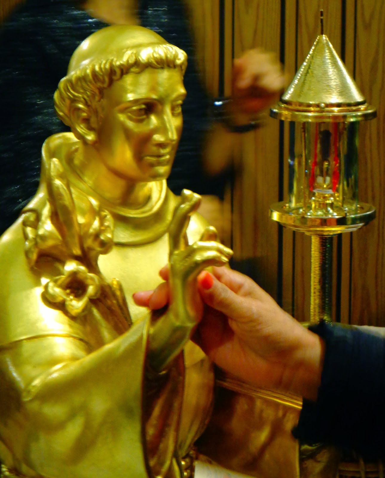 Saint Anthony -- Lost and Found: St. Anthony's Relics Visit California ...