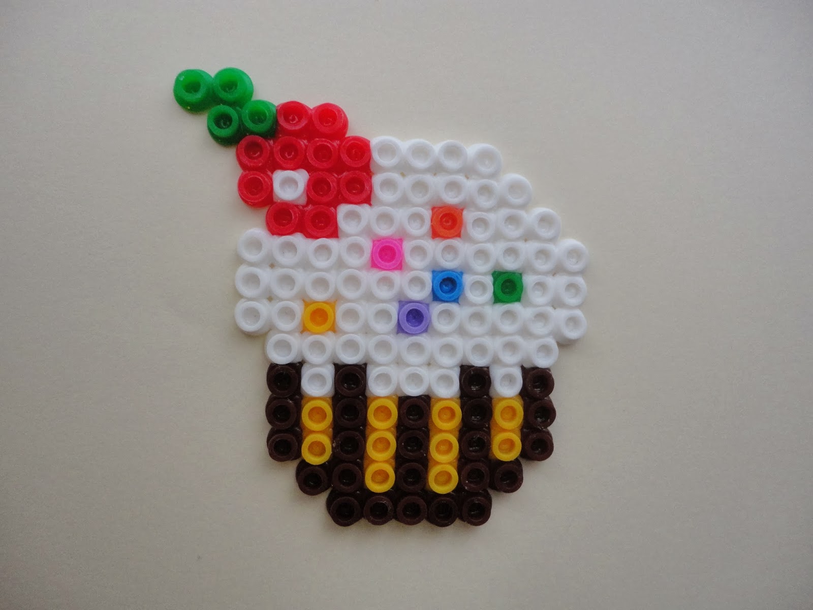 Pixel Art-E: Cupcake en Pyssla