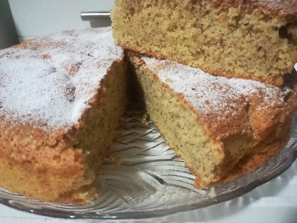 As Receitas da Tia Gui: BOLO DE AMÊNDOA