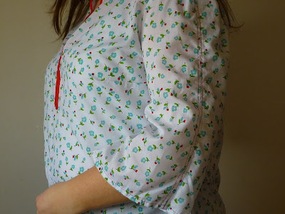 AS MINHAS COSTURAS: Tunica 191 Burda Alemã