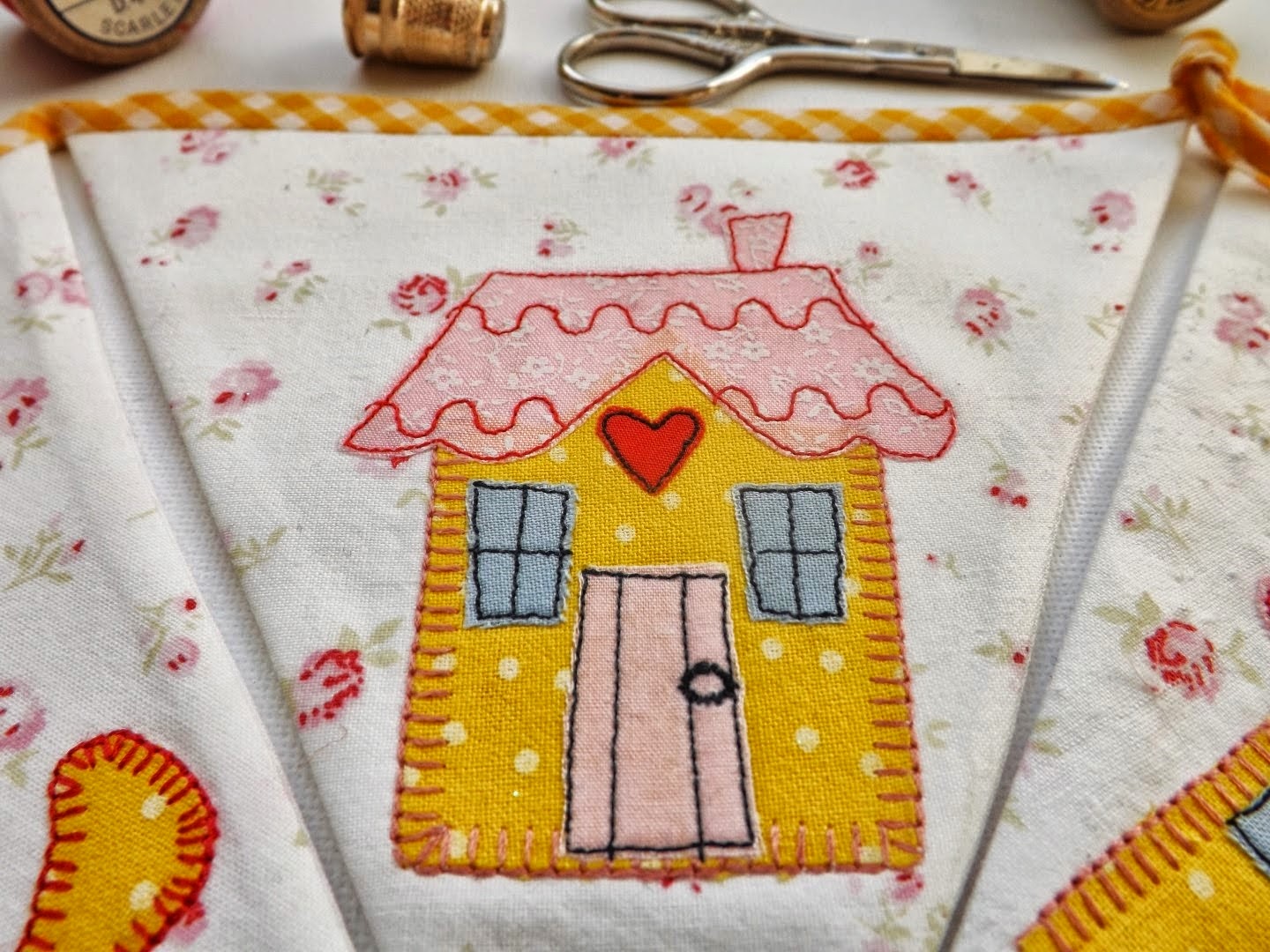 SewforSoul: Freestyle Machine Embroidery Home Bunting