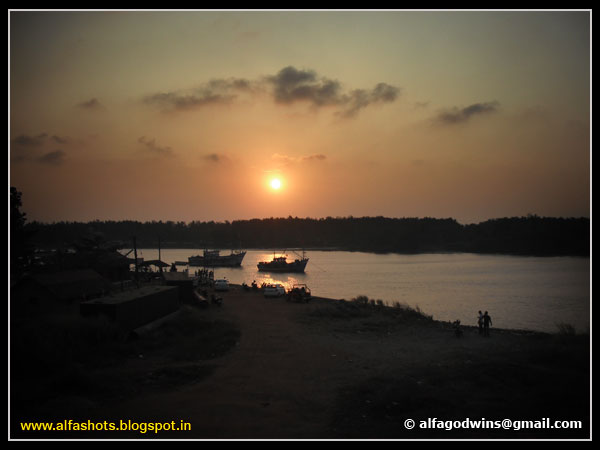 ::Alfa Shots::: Evening at Sultan Battery - Mangalore