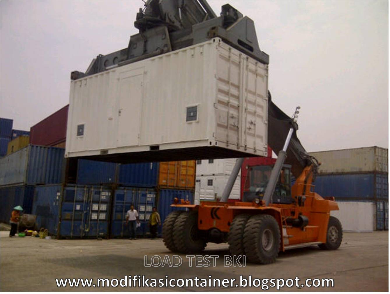 Container Office & Camp; Modifikasi Container: Load Test Container