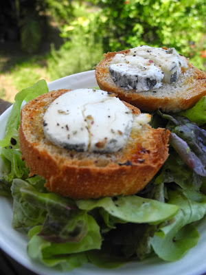 Délice Sacré: Toast de chèvre chaud au miel