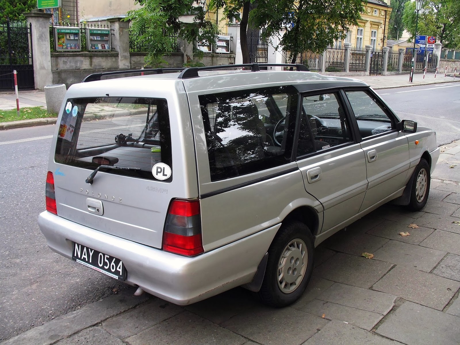Curiosités automobiles et voitures de collection: La FSO Polonez, la ...